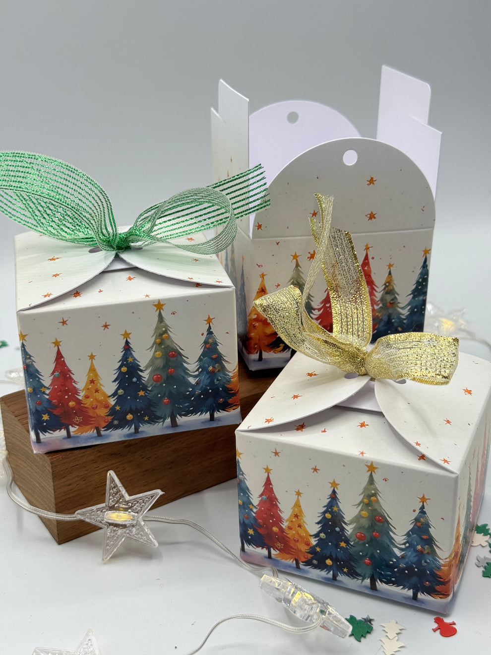 FESTIVE TREES small gift boxes | Tie top + Silver Ribbon | Size: 8 x 8 ...